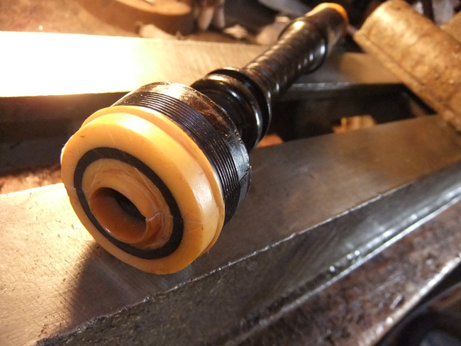 Bagpipe Anatomy 101: The bell – pipes|drums