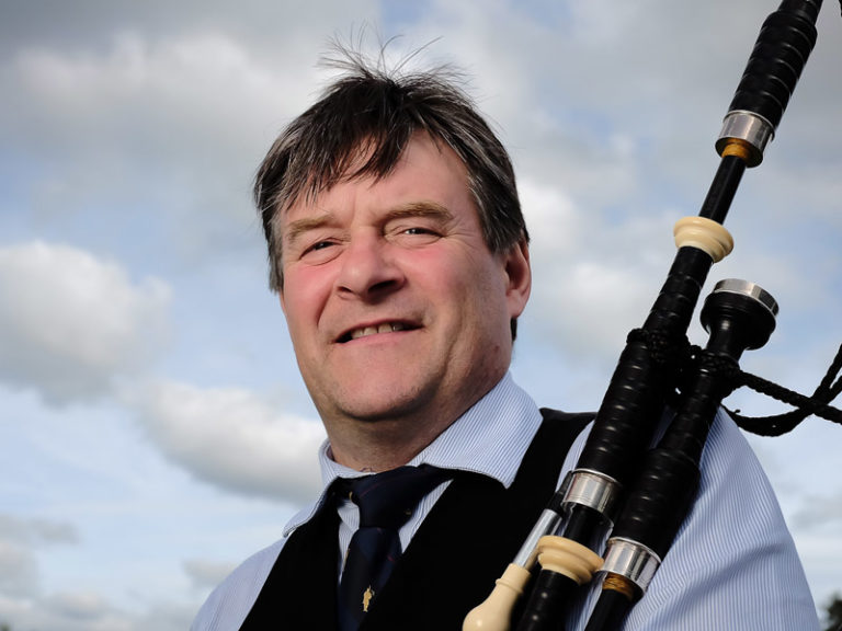 Angus D. MacColl has a picture-perfect day at Arisaig – pipes|drums
