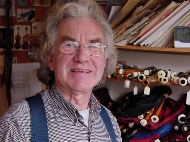 Colin Ross (1934-2019) – pipes|drums