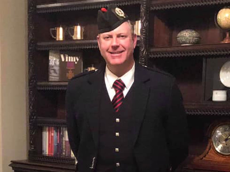 Rowe docks with Toronto Police on bass – pipes|drums