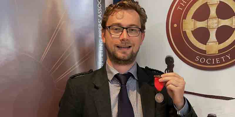 Inaugural Bronze Medal goes to Steven Gray – pipes|drums