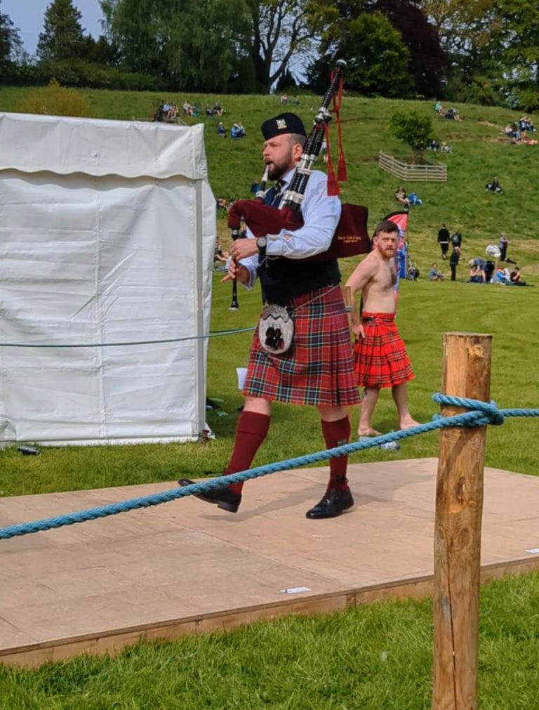 Taps aff at Atholl Gathering as Roddy, Ben, Angus D. have an extra ...