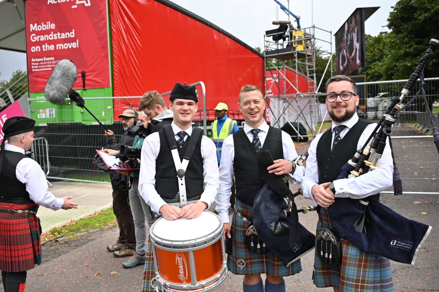 Peoples Ford Boghall & Bathgate Caledonia: World Champions 2023 – pipes ...
