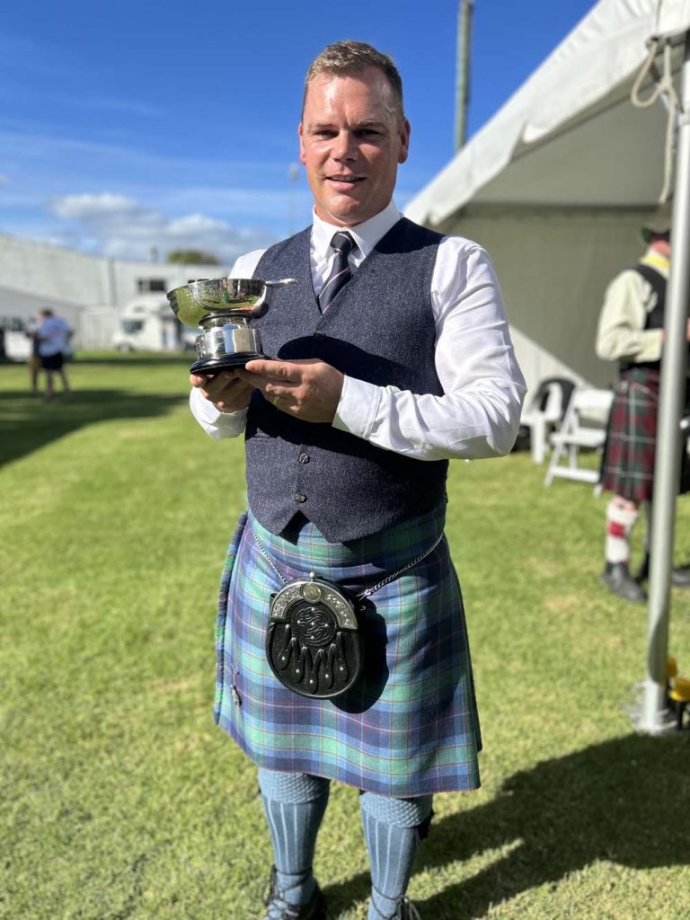 Stuart Easton starts 2024 with a bang by winning New Zealand Open Solo ...